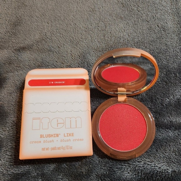 item | Makeup | Item Beauty Blushin Like Cream Blush In Im Crushin 4g ...